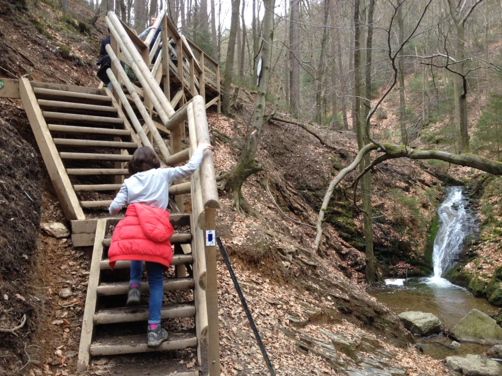 Ninglinspo, wandelen in een spectaculaire vallei | caersbart.be